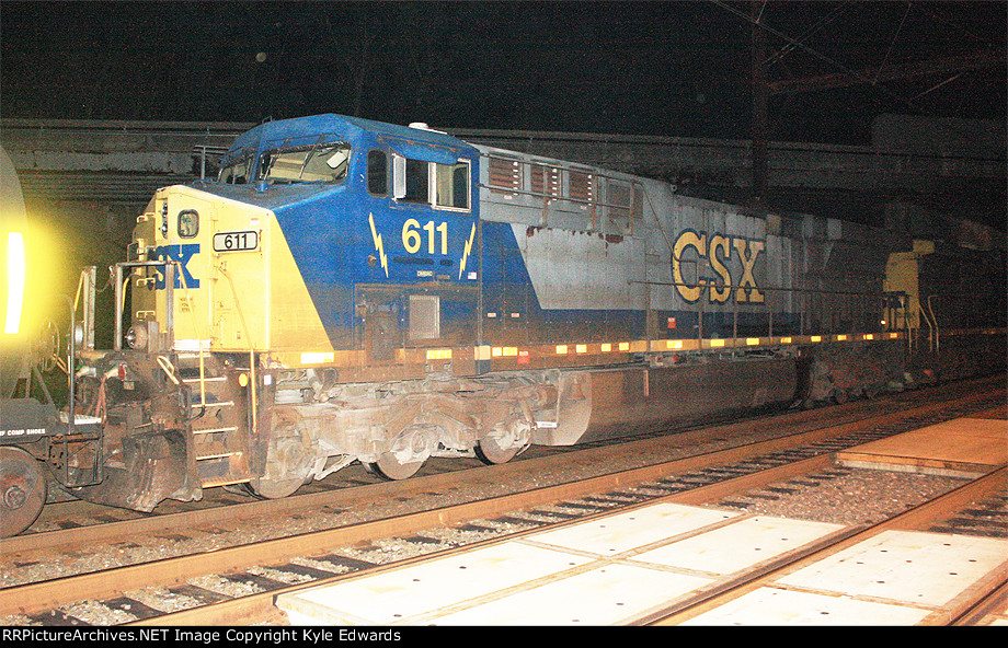 CSX AC6000CW #611 on Q301-17